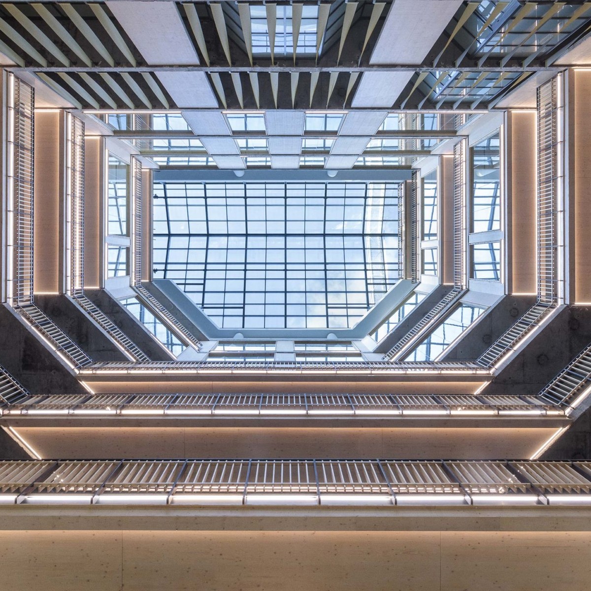 Export Building, 1 Clove Crescent London E14 2BA United Kingdom ...